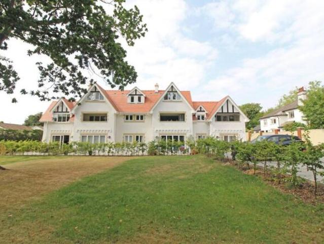 2 bedroom flat for rent in The Chantry, Llandaff, Cardiff, CF5