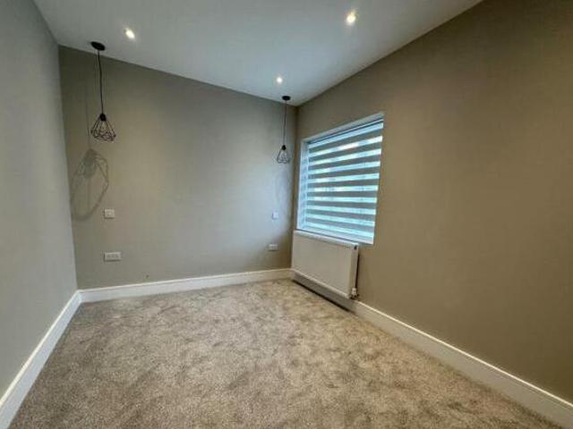 2 Bedroom Flat For Rent In The Avenue
