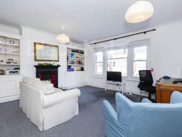 2 bedroom flat for rent in The Broadway, Crouch End N8