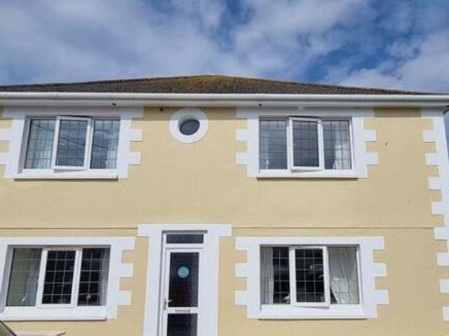 2 Bedroom Flat For Rent In The Gounce