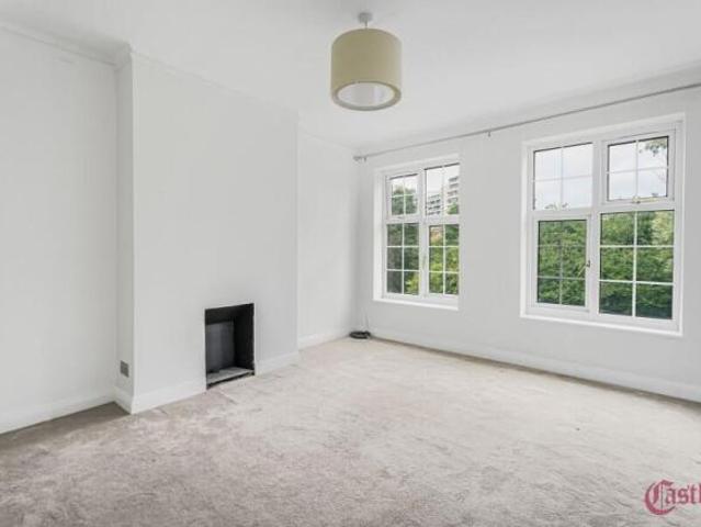 2 bedroom flat for rent in The Grange, View Road, Whetstone N20