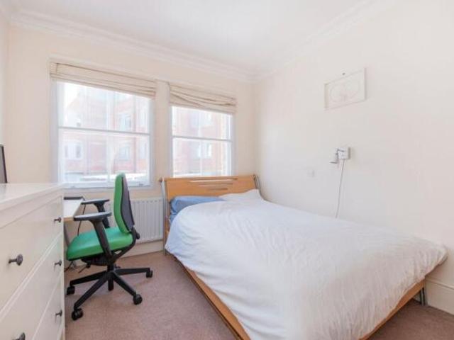 2 bedroom flat for rent in The Green, London, W5