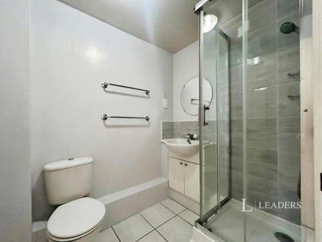 2 bedroom flat for rent in The Dell, Southampton, Hampshire, SO15