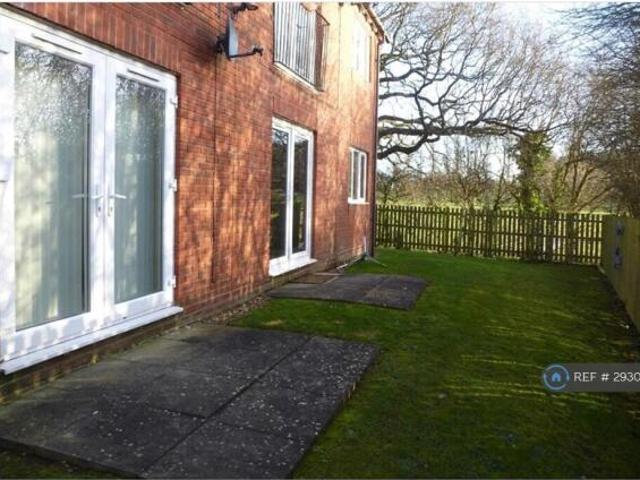 2 bedroom flat for rent in The Fairways, Whitnash, Leamington Spa, CV31