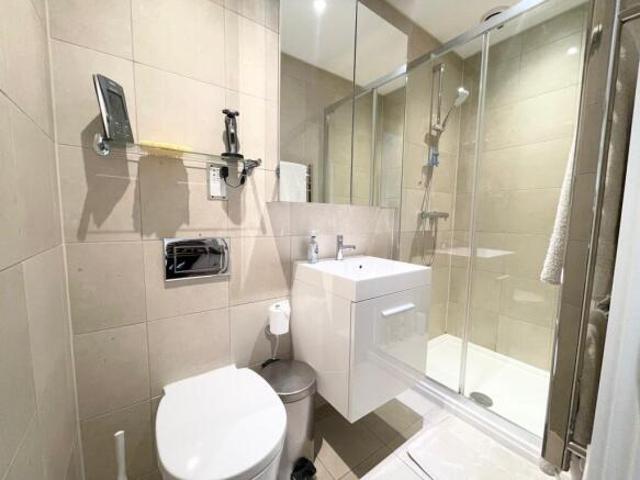 2 bedroom flat for rent in The Hawkins Tower, Ocean Way, Southampton, SO14