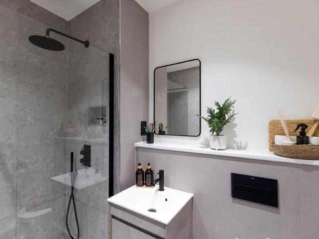 2 bedroom flat for rent in The James, Manchester, M4