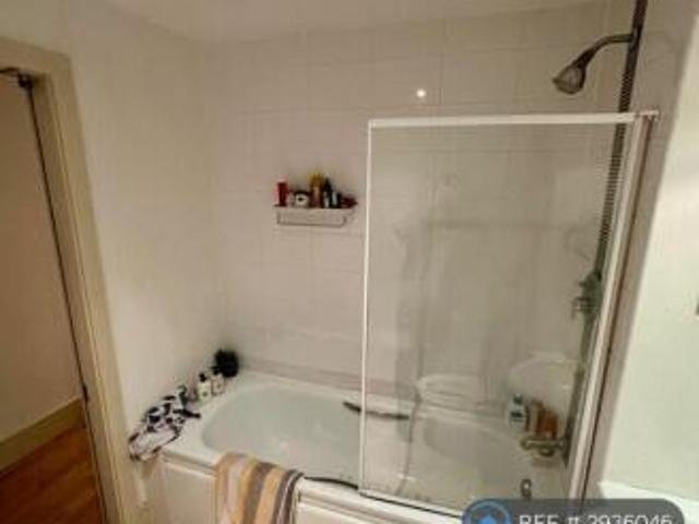 2 bedroom flat for rent in The Lock Building, Manchester, M1