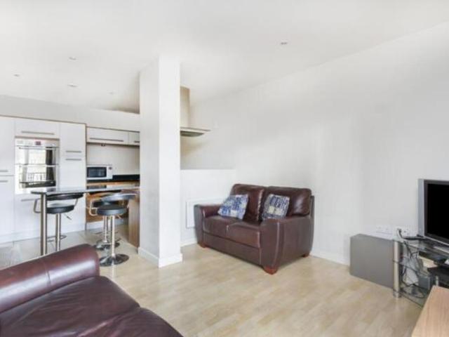 2 bedroom flat for rent in The Metro, SE11, Kennington, London, SE11