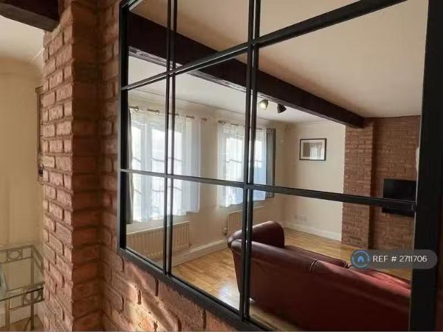 2 bedroom flat for rent in The Spires, Canterbury, CT2