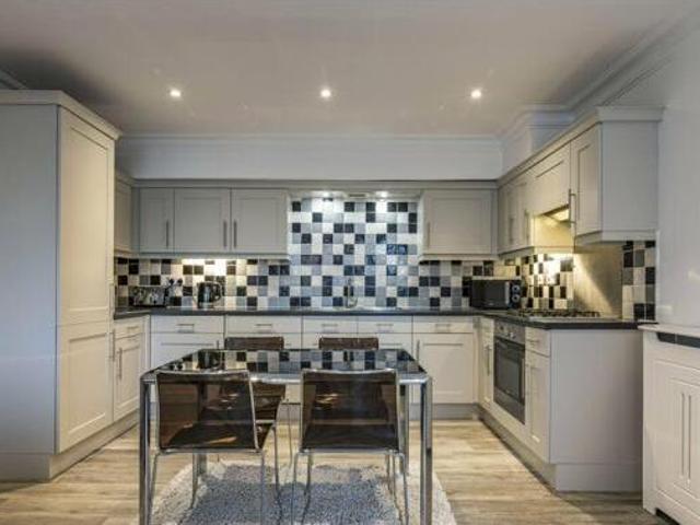 2 Bedroom Flat For Rent In The Ropewalk