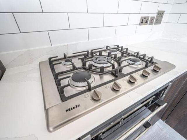 2 bedroom flat for rent in The Ridgeway, Golders Green, London, NW11