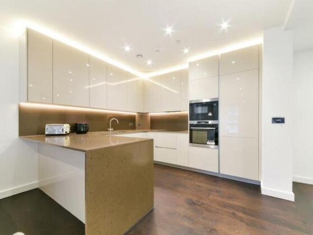 2 bedroom flat for rent in The Residence, Haines House, Nine Elms, London, SW11