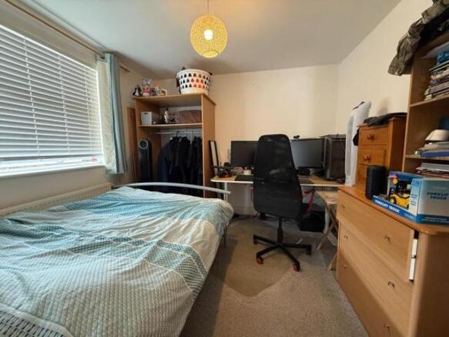 2 bedroom flat for rent in The Ridge, Shirehampton, Bristol, BS11
