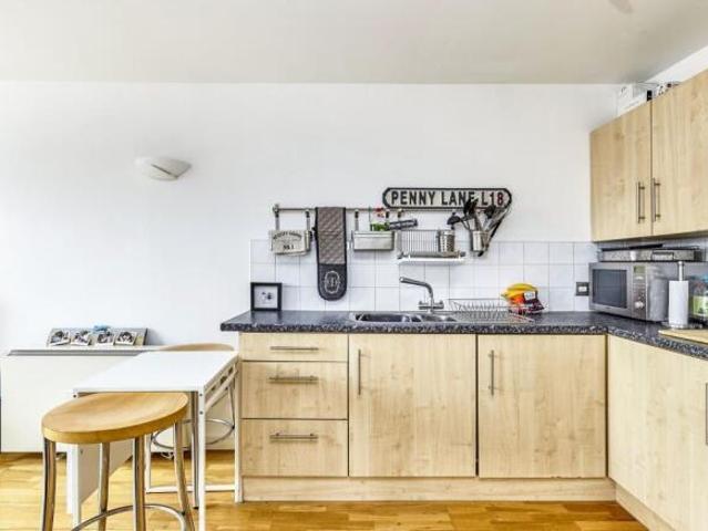 2 bedroom flat for rent in The Vista, London, SE18