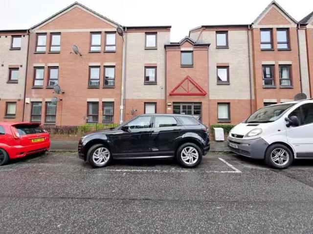 2 bedroom flat for rent in Thistle Street, Kirkintilloch, Glas.