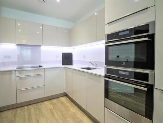 2 bedroom flat for rent in Tiggap House, Enderby Wharf, 20 Cable Walk, Greenwich, London, SE10