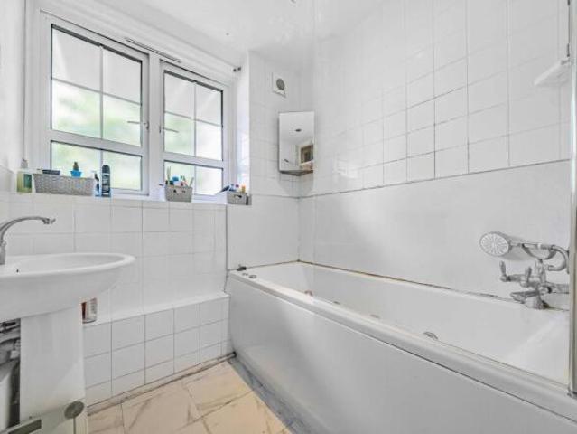 2 bedroom flat for rent in Tilson House, Clapham Park, London, SW2