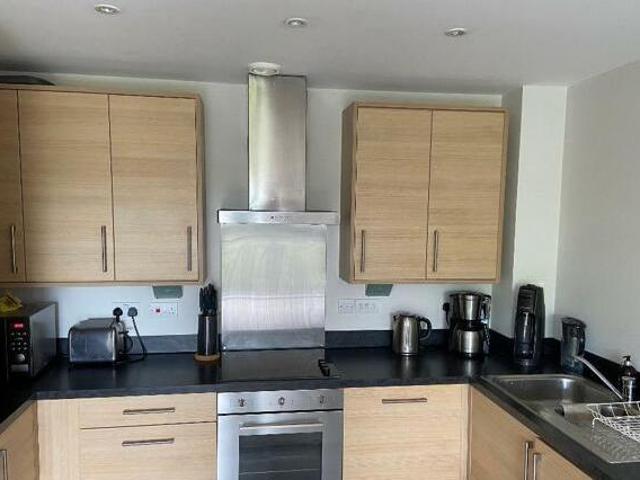 2 Bedroom Flat For Rent In Tonbridge, London