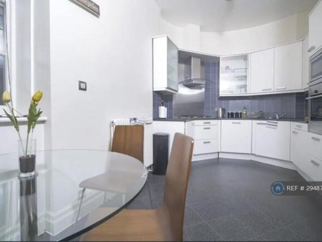 2 bedroom flat for rent in Tooley Street, London, SE1