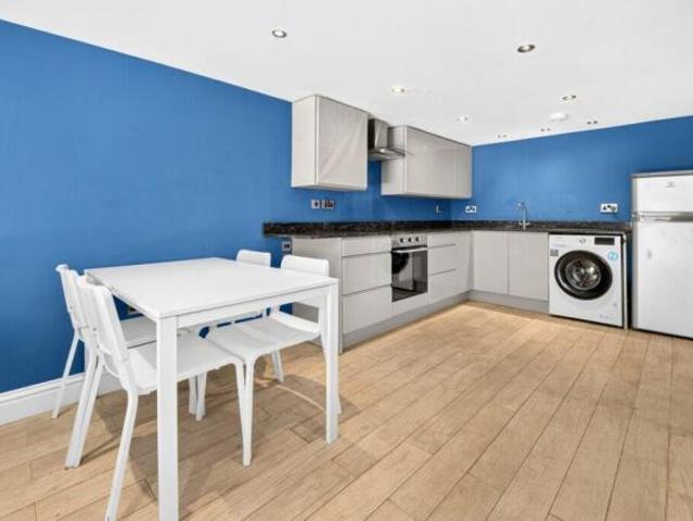 2 bedroom flat for rent in Torriano Avenue, Tufnell Park, London, NW5