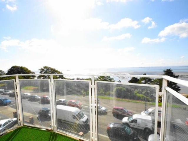 2 bedroom flat for rent in Tower Court, Westcliff On Sea, SS0