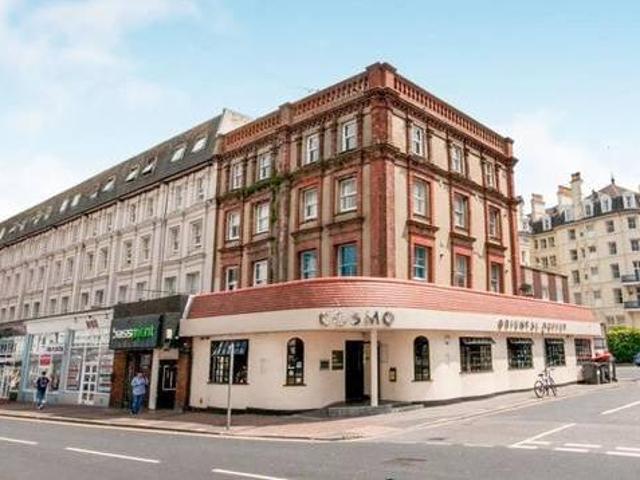 2 bedroom flat for rent in Town Centre BN21