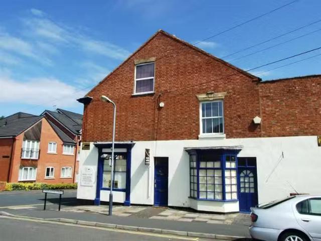 2 bedroom flat for rent in Town Centre. CV21