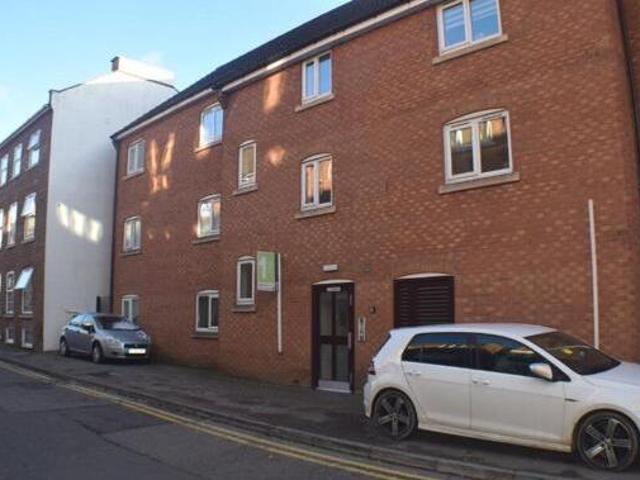 2 Bedroom Flat For Rent In Town Centre, Northampton