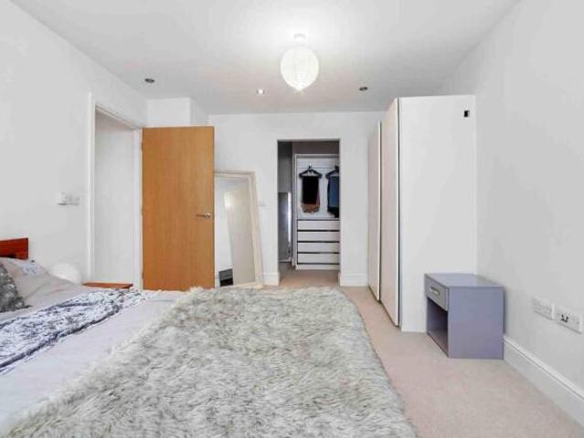 2 bedroom flat for rent in Trewsbury Road, Sydenham, SE26