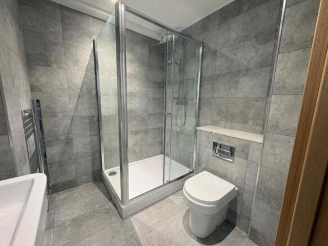 2 bedroom flat for rent in Trent Lane, Nottingham, Nottinghamshire, NG2