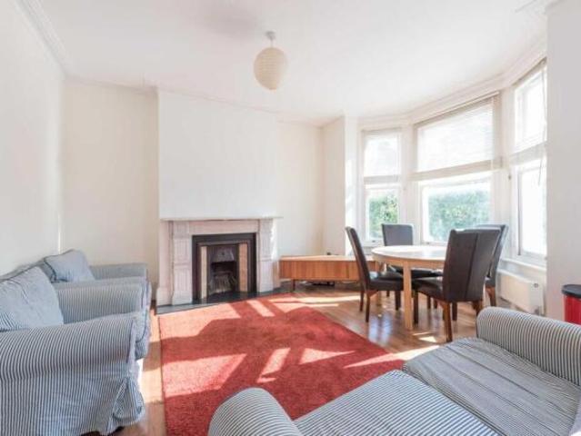 2 bedroom flat for rent in Trent Road, Brixton, SW2