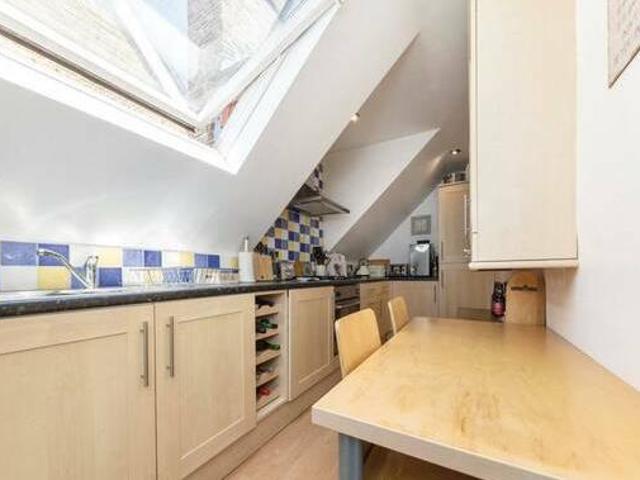 2 bedroom flat for rent in Trinity Road Wandsworth London SW18