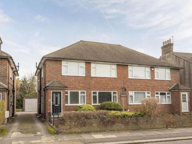 2 bedroom flat for rent in Trinity Road, Wimbledon, London, SW19
