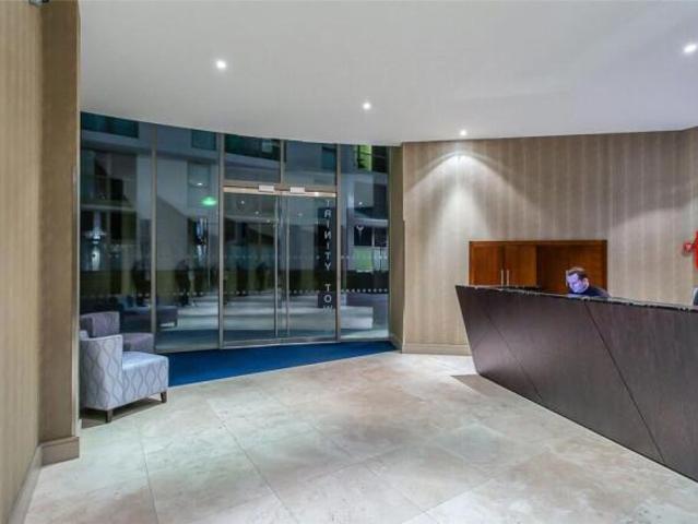 2 bedroom flat for rent in Trinity Tower, Canary Wharf, E14