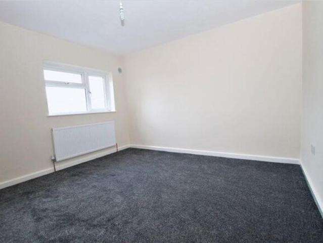 2 bedroom flat for rent in Two Bedroom Modern Flat Broadmead Avenue, NN3