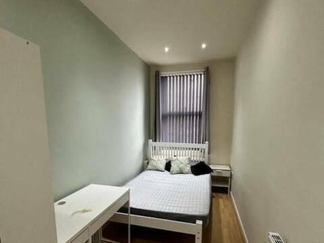 2 bedroom flat for rent in Two bedroom student accommodation L5