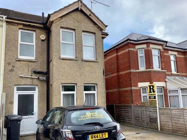 2 bedroom flat for rent in Two Double Bedroom Student Property In Winton BH9