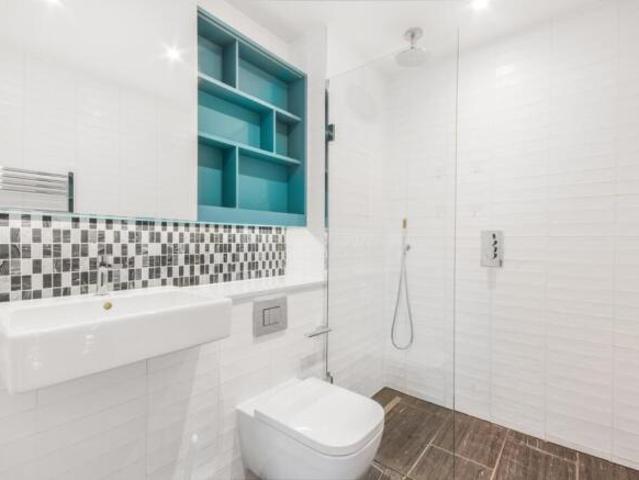 2 bedroom flat for rent in Two Fifty One, 251 Southwark Bridge Road, Elephant & Castle, London, SE1
