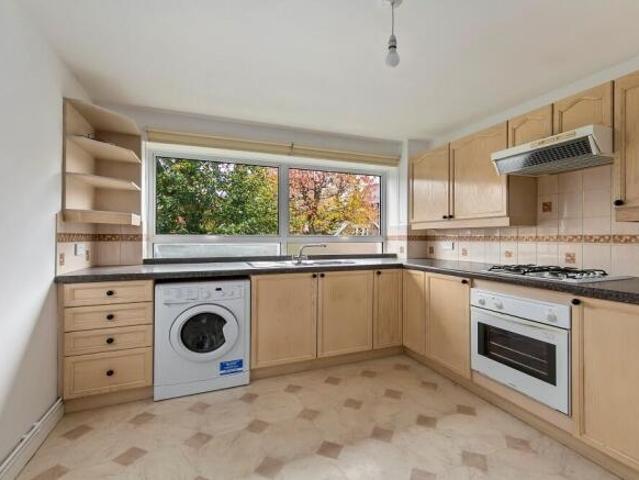 2 bedroom flat for rent in Tunstall Court, Hatherley Road, Kew, Richmond, Surrey TW9