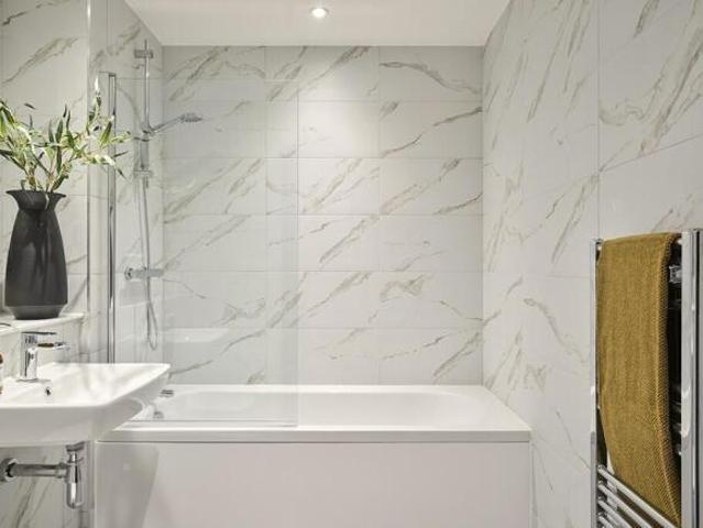2 bedroom flat for rent in TURA, Whitehall Road, Leeds, LS1