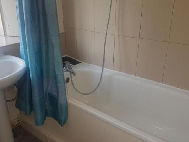 2 bedroom flat for rent in Underhill Court, Underhill, Barnet EN5