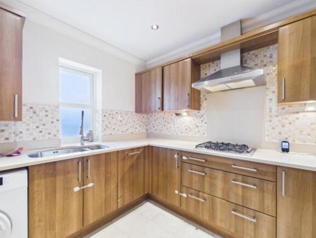 2 bedroom flat for rent in Upcross House, Upcross Gardens, Reading, Berkshire, RG1