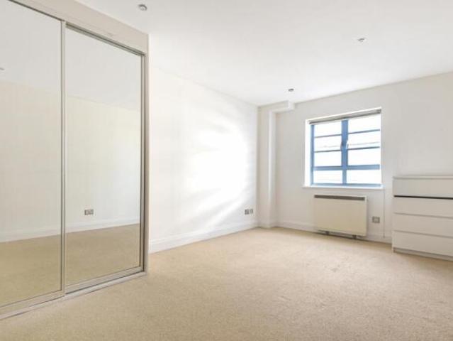 2 bedroom flat for rent in Vanburgh Hill, Greenwich, London, SE10