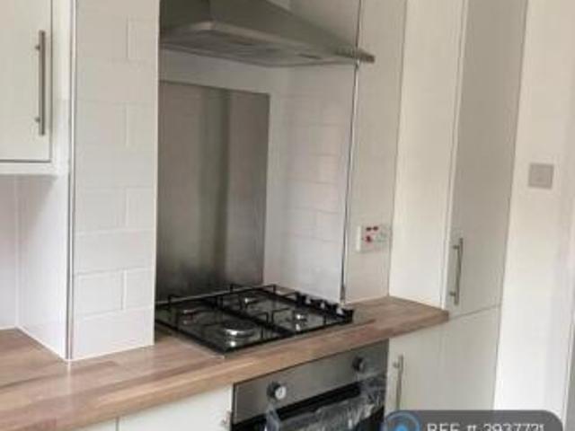 2 bedroom flat for rent in Valencia Road, Worthing, BN11