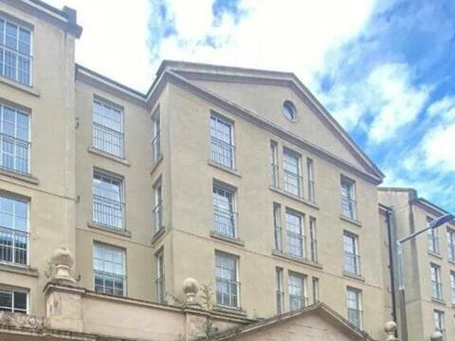 2 bedroom flat for rent in Valleyfield Street Edinburgh EH3