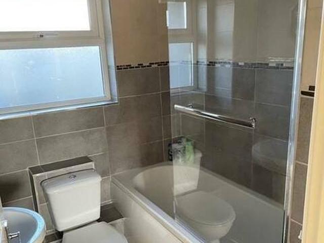 2 bedroom flat for rent in Varney Road Nottingham NG11