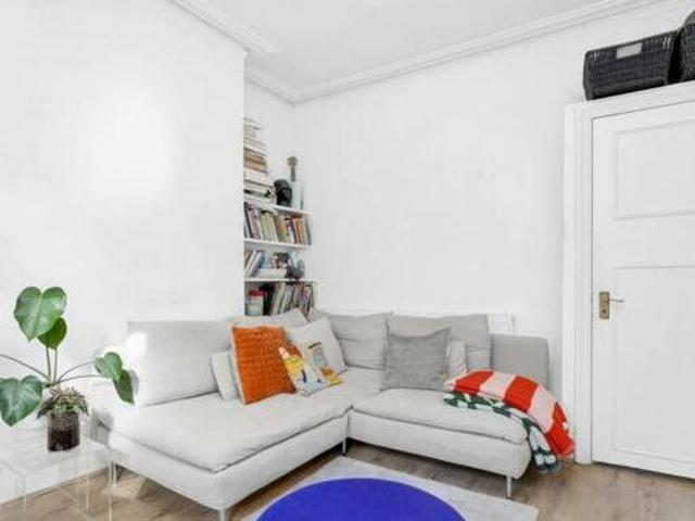 2 Bedroom Flat For Rent In Vauxhall, London