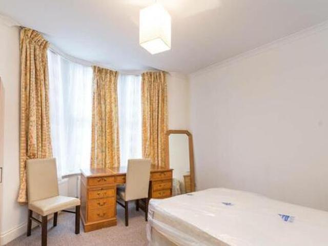 2 Bedroom Flat For Rent In Vauxhall, London