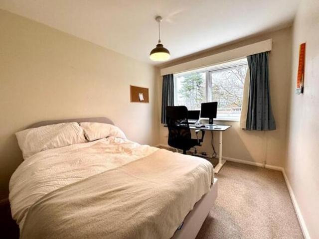 2 bedroom flat for rent in Vermont Close, Bassett, Southampton, SO16
