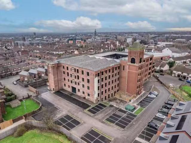 2 bedroom flat for rent in Vernon Street, Bolton, BL1